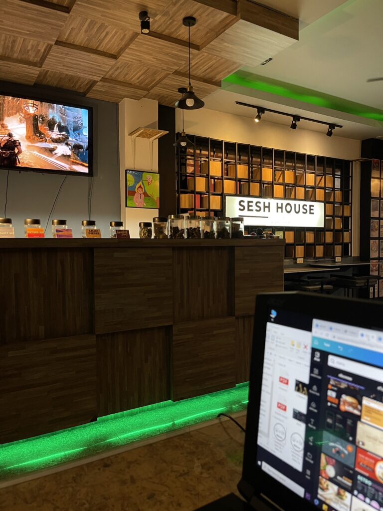 Sesh House - HighThailand